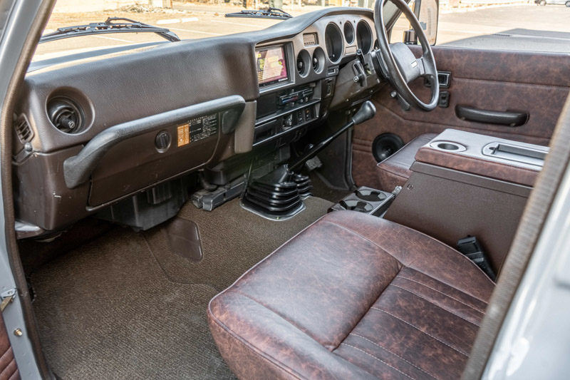 Barn Door HJ62 - Proffitt's Resurrection Land Cruisers