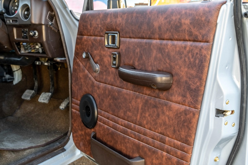 Barn Door HJ62 - Proffitt's Resurrection Land Cruisers