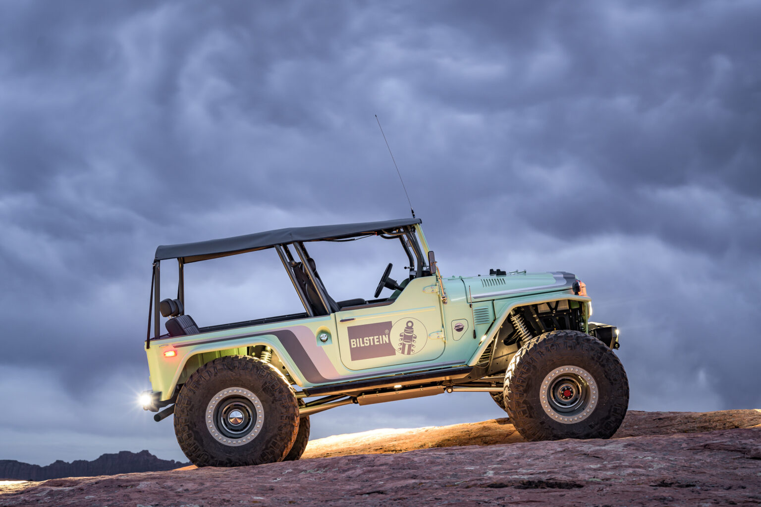 Custom Stretched All Steel All Toyota 1972 FJ40 - Proffitt's ...